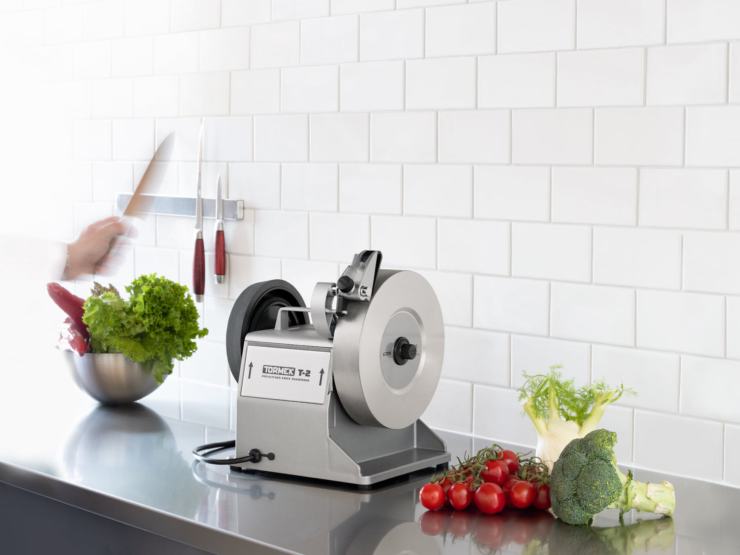 Sharp knives in 60 seconds - why the Tormek T2 is a game changer for c ...